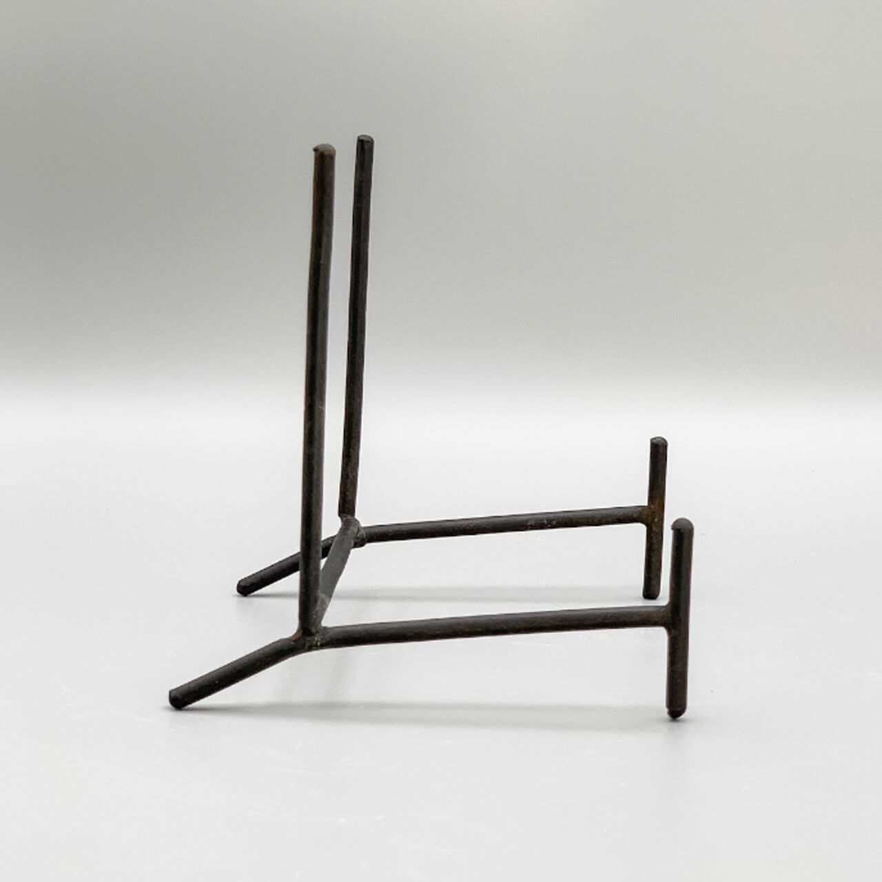 Stands – INTERIORS IN BALANCE