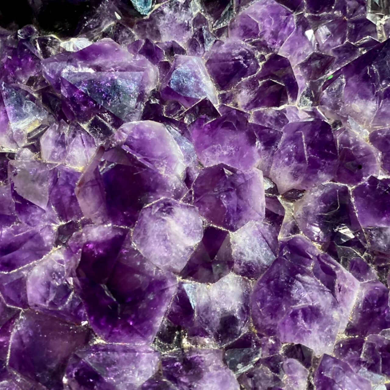 Crystal Freeforms – INTERIORS IN BALANCE